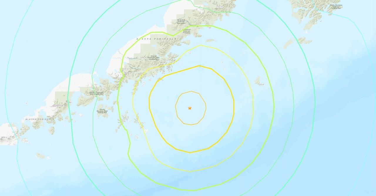 NieuwNieuws: Tsunamiwaarschuwing na zware aardbeving Alaska